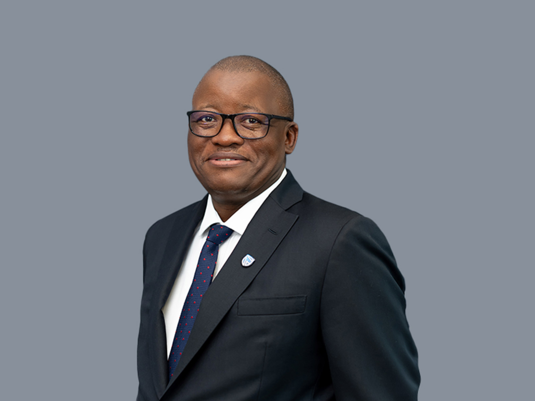 Lungisa,Fuzile | Standard Bank